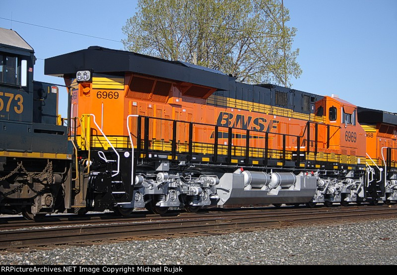 BNSF 6969